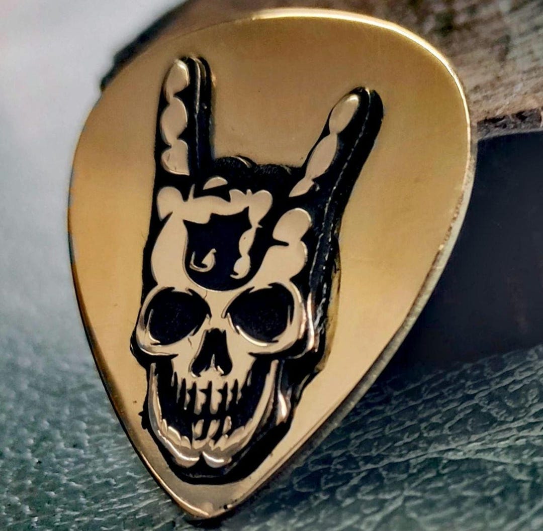 18 Piece Guitar Pick Set Yellow Brass Material Laser Engraved 1mm ...