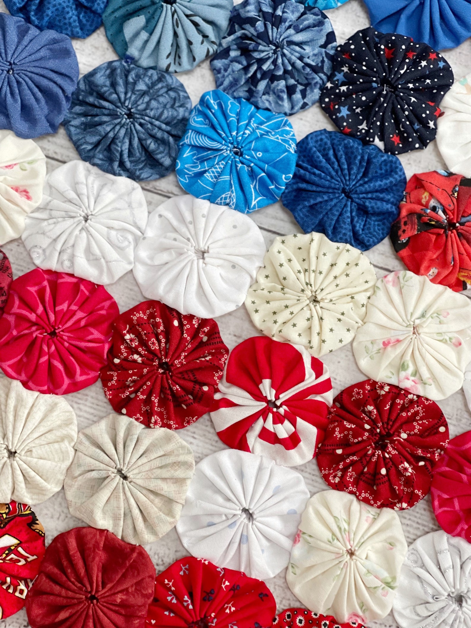 Flag Yo Yo Table Runner - Etsy