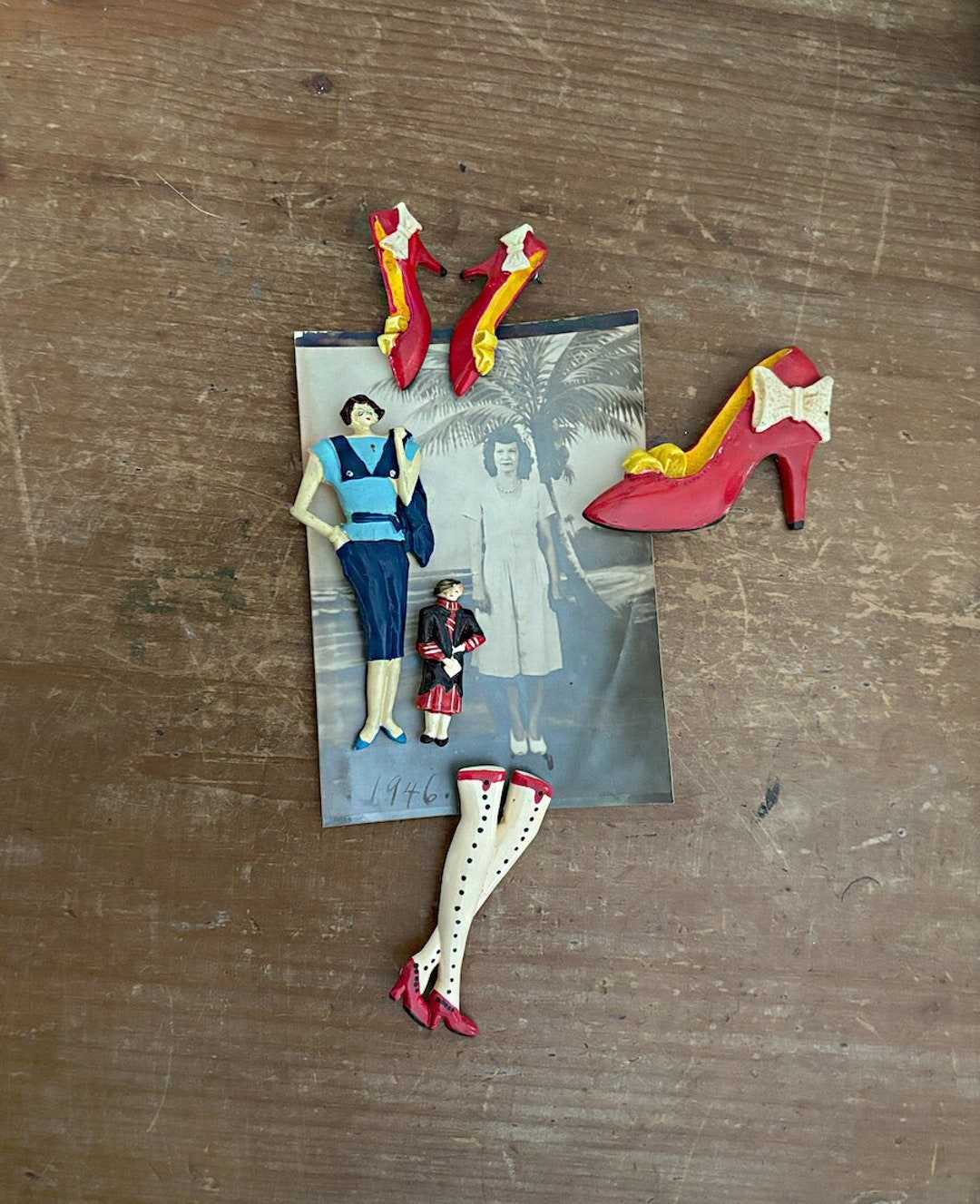 Set Vintage Brooch Lot Ladies Red Shoes Bows Legs Whimsical Painted ...