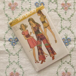 Vintage Sewing Pattern UNCUT Simplicity 9425 TEEN Size 9 Junior Petite ...