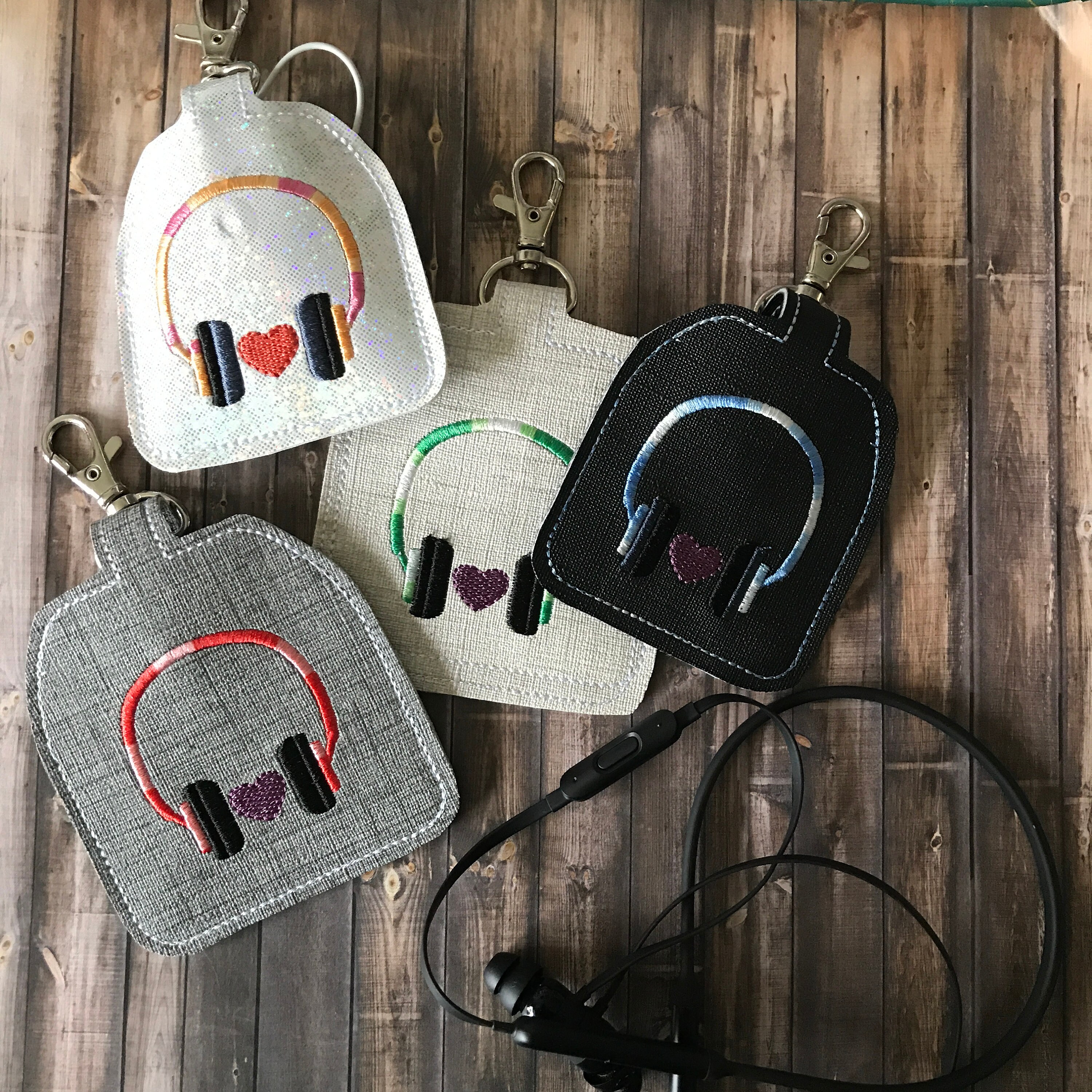 Earbud | Earspeakers |earphones Keeper Holder - Keychain Pocket ...