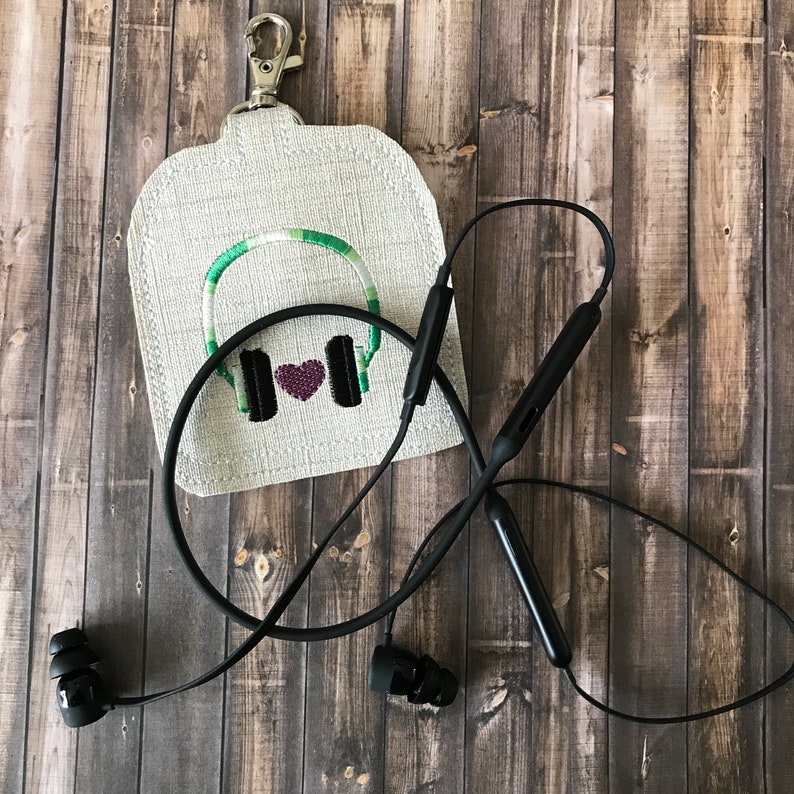 Earbud | Earspeakers |earphones Keeper Holder - Keychain Pocket ...