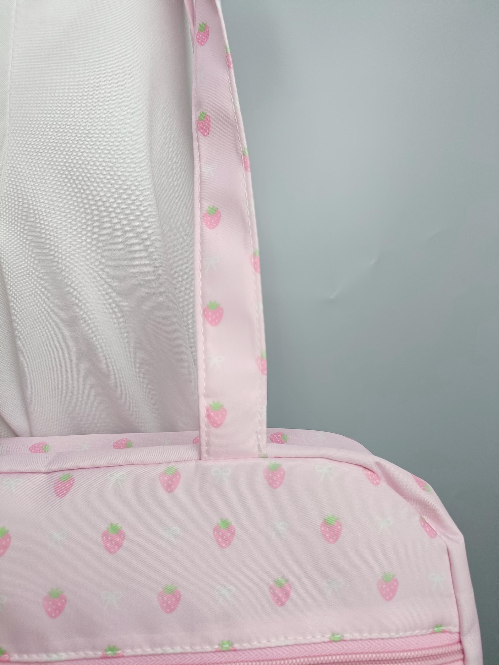 13.7 Inches Pink Strawberry Canvas Ita Bag: Shoulder Bag, Pin Display ...