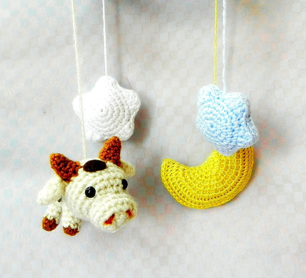 Amigurumi Toy Pattern - Cow N Moon - Crochet Amigurumi Mobile Tutorial ...