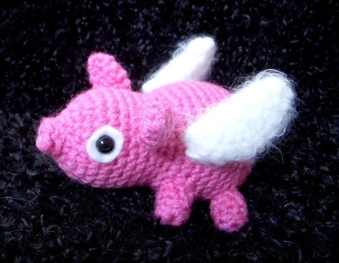 Amigurumi Flying Pig / Piglet - Crochet Amigurumi Animal Toy Pattern ...