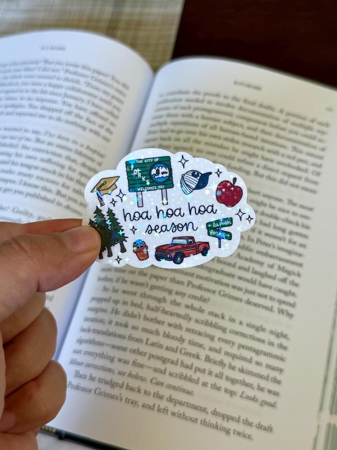 Hoa Hoa Hoa Hoa Season Icon Sticker | Bookish, Forks, Vampire, Lion ...