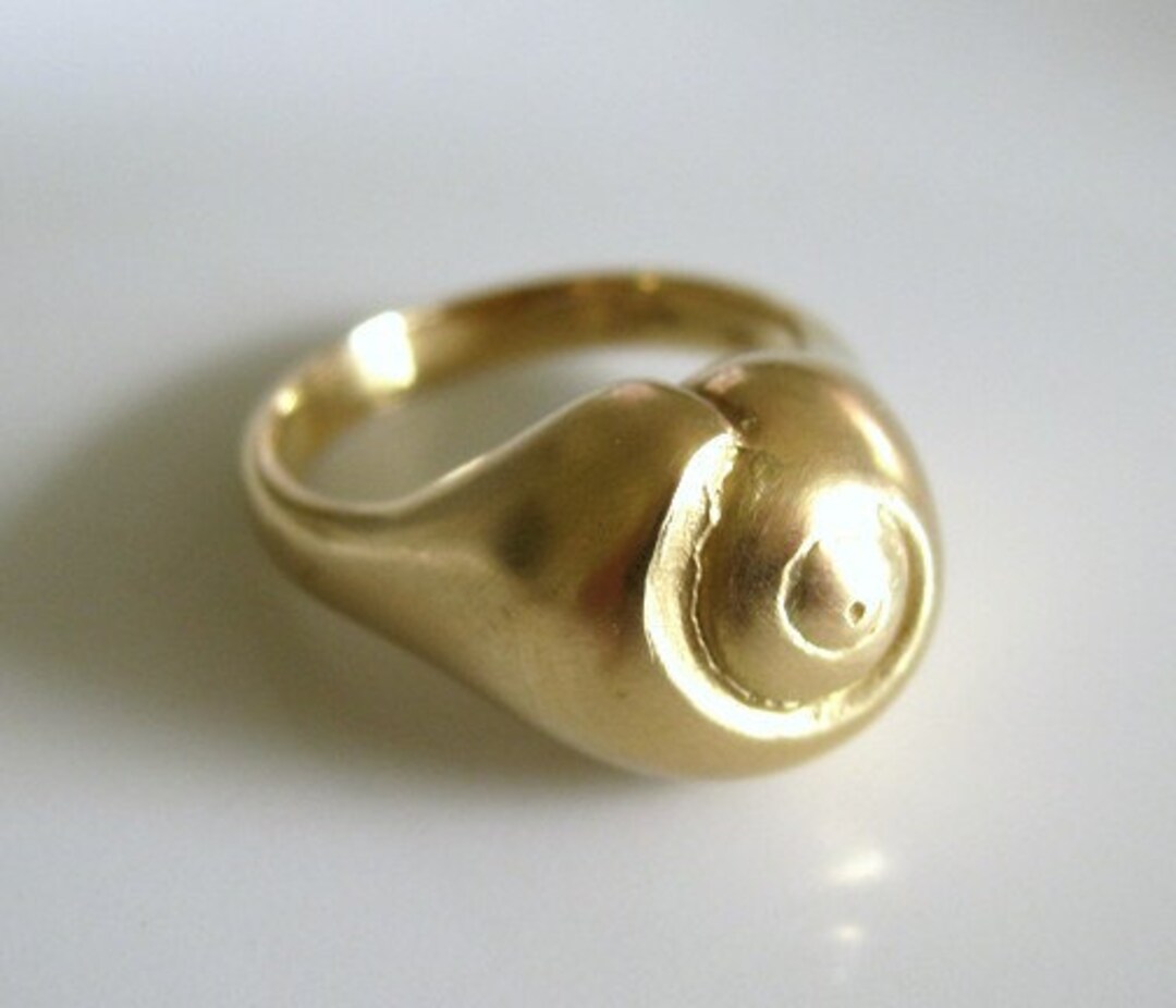 Gold Shell Ring Small 18k Hatteras Snail - Etsy
