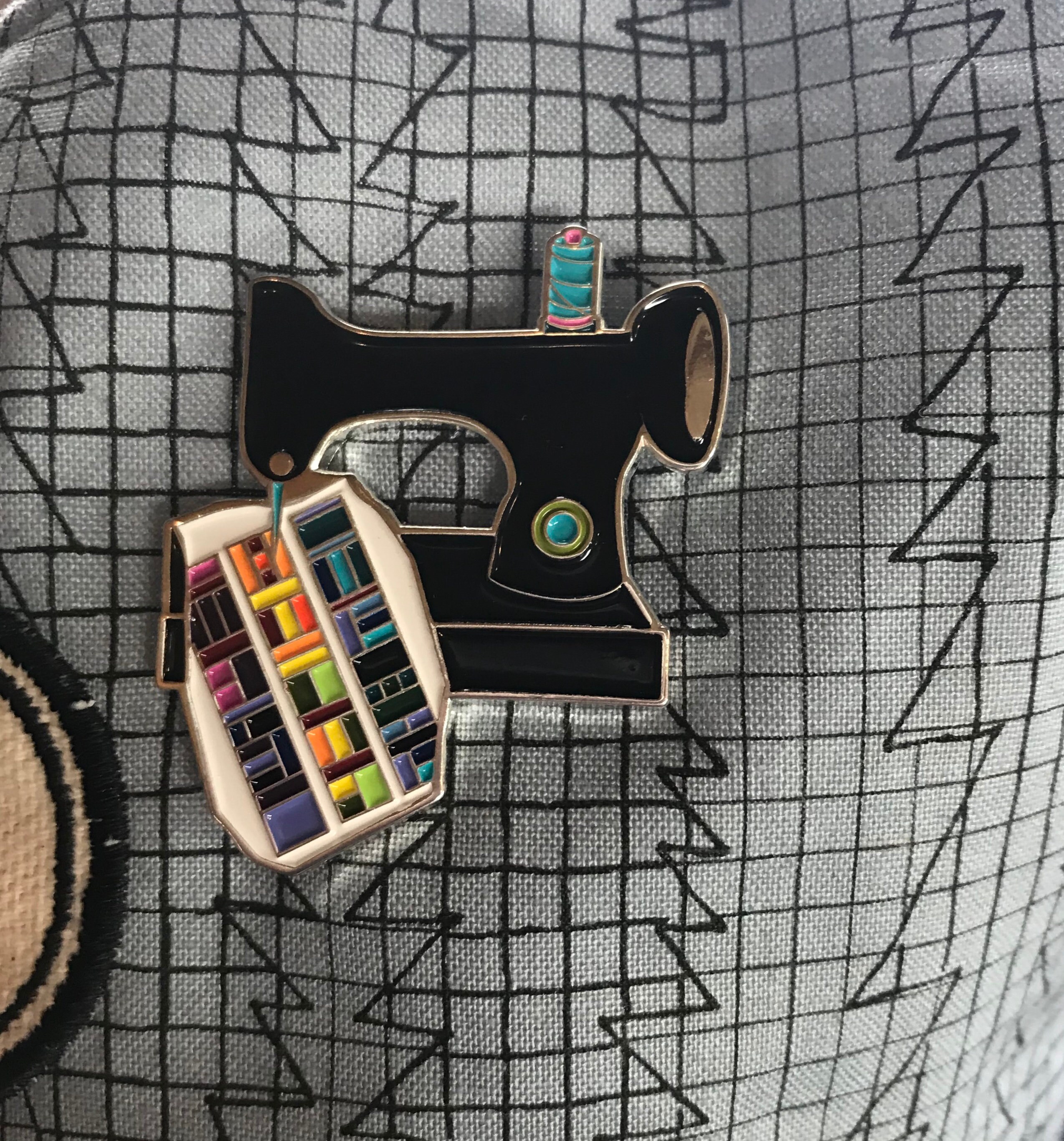 Sewing Machine Enamel Pin | Etsy
