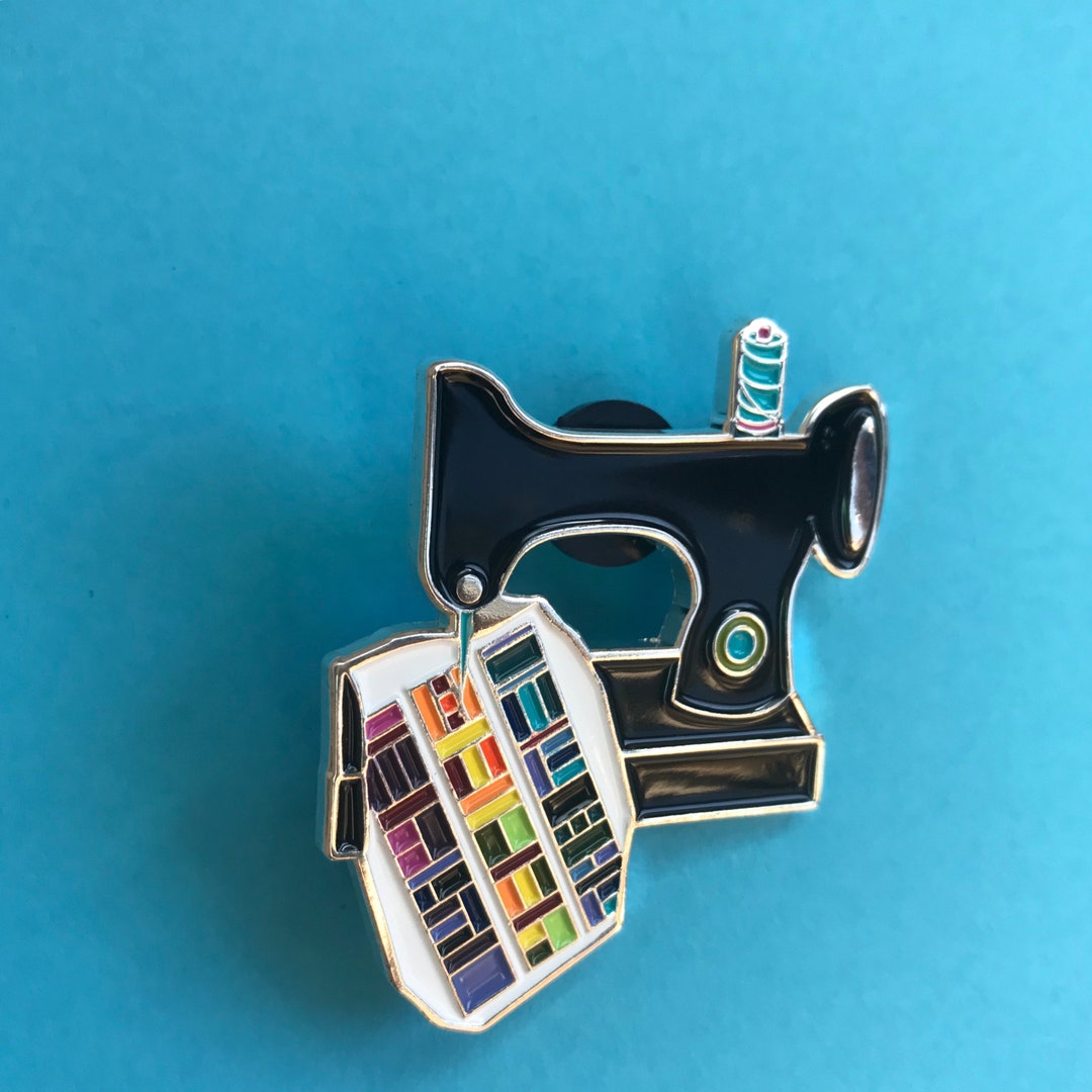 Sewing Machine Enamel Pin - Etsy