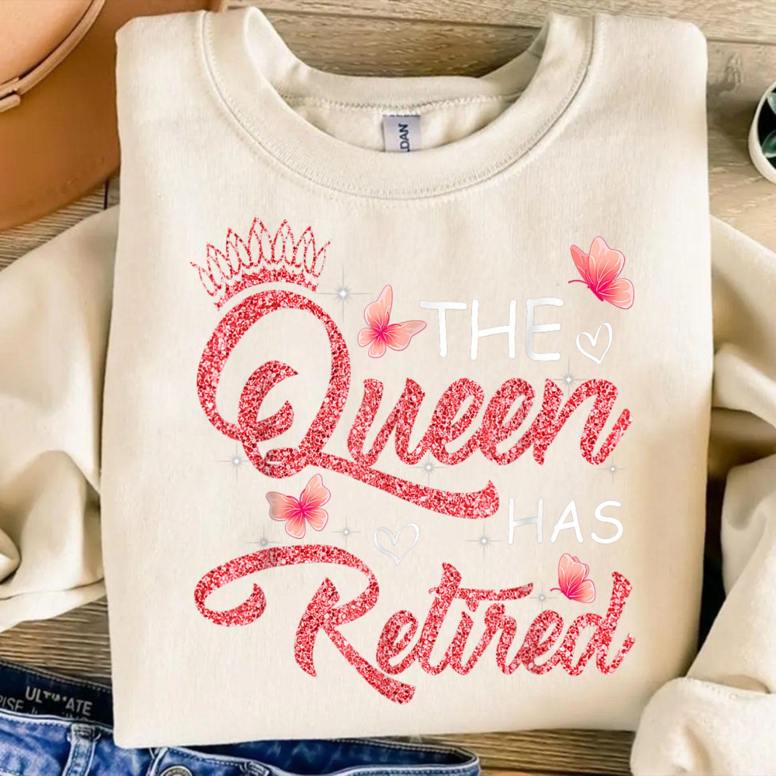 The Queen Has Retired Glitter PNG - Fun Retirement T-shirt Design ...