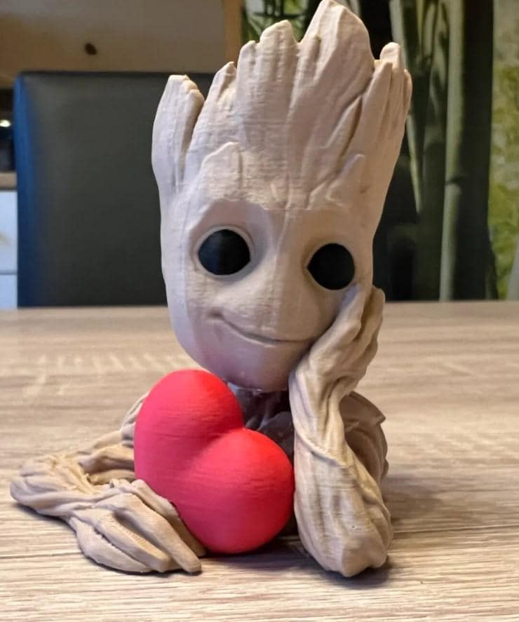 Valentine's Groot STL – 3D Printable Cute Love Groot Holding Heart, AMS ...
