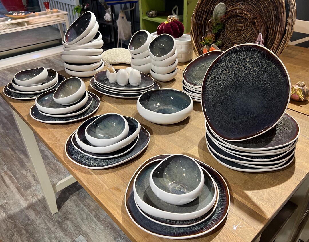 12-person 59-piece Black and White Stoneware Dinnerware Set Luxury ...