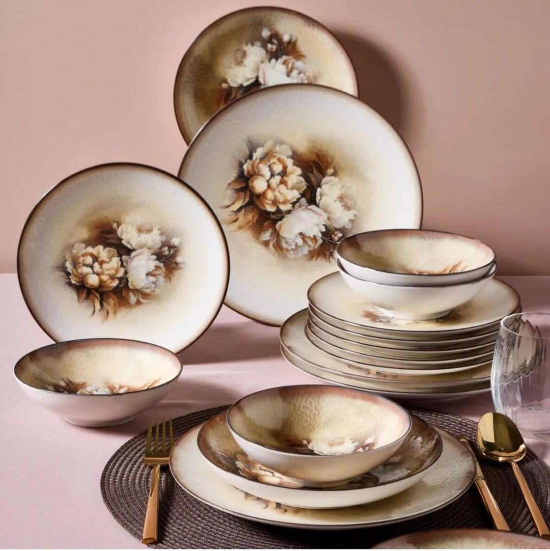 Porcelain 6 Person 24-piece Dinnerware Set Dinner Plates, Soup Plates ...