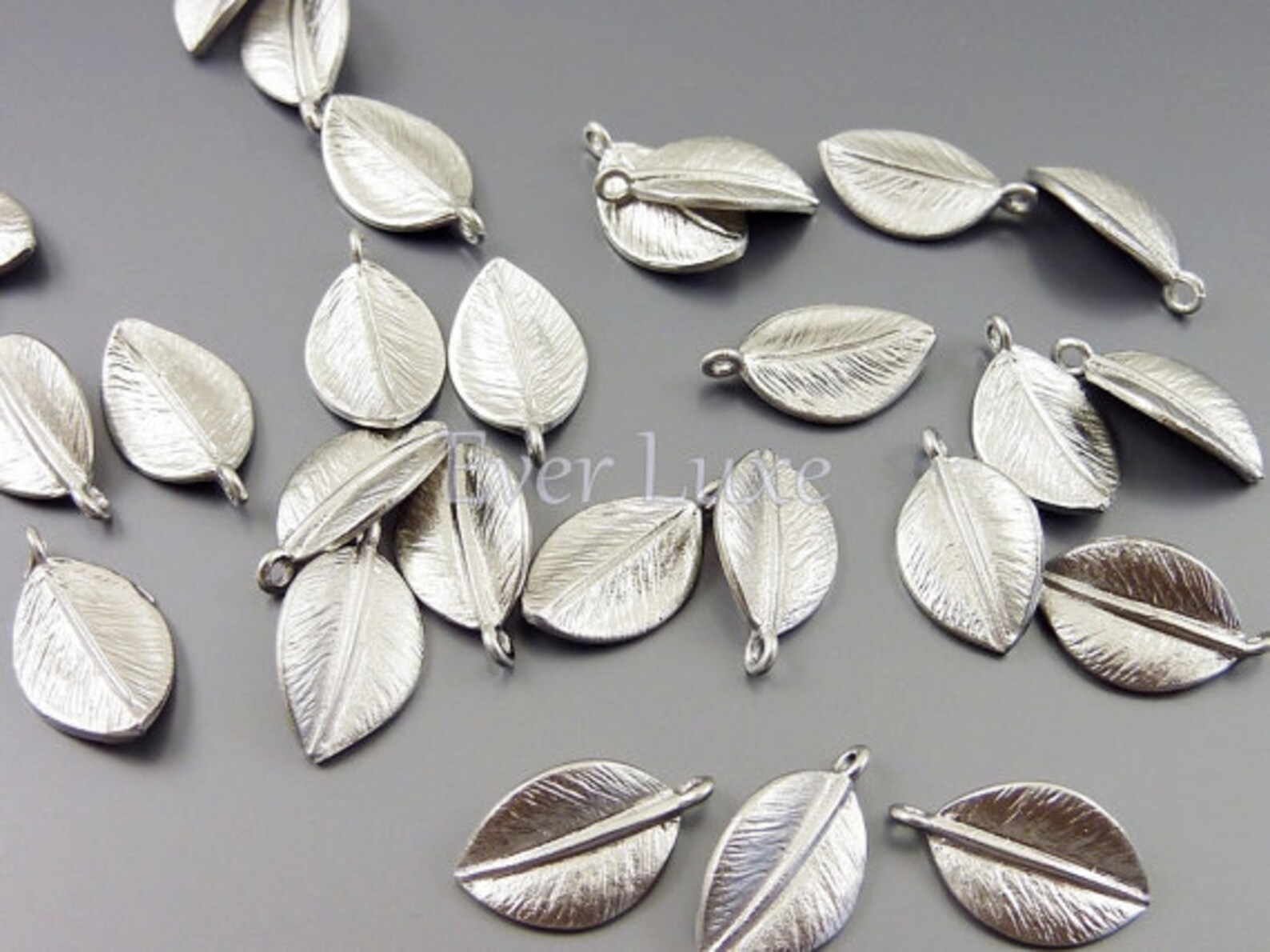 4 Small Leaf Charms Realistic Nature Leaf Charms for Jewelry - Etsy