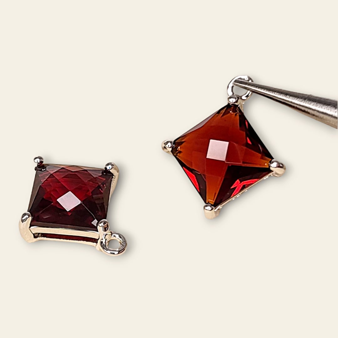 2 Pcs Large 10x10 Exquisite Garnet Glass Pendants, in a Stunning ...
