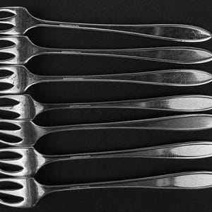 16 X Vintage Adam 1917 Community Silverplate Pickle Serving Forks ...
