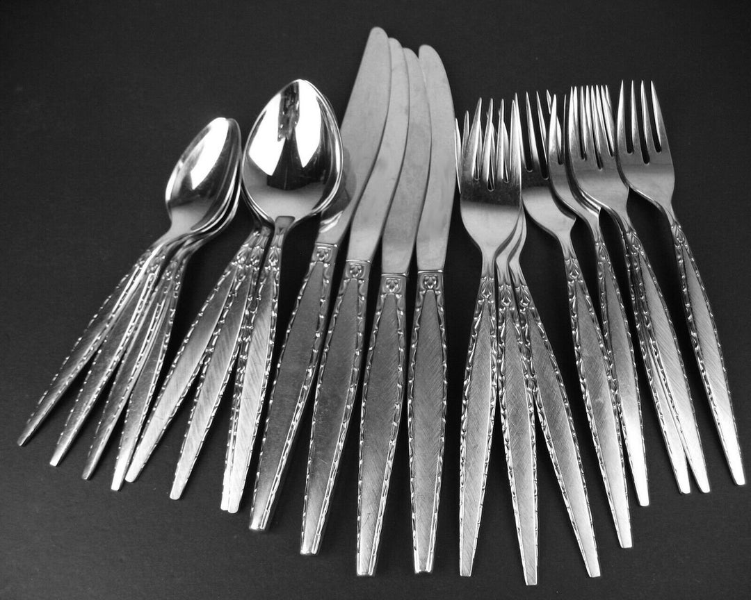 20 Pc Oneida Community Venetia - Mid Century Cutlery Set - 4 X 5 Piece ...