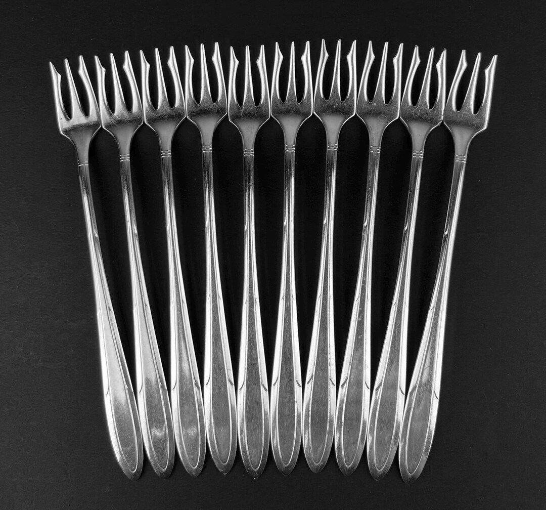 10 X Seafood Cocktail Forks - Vintage Oneida Nobility Plate - Reverie ...