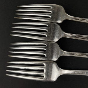8 X Vintage Dinner Forks - 1924 Ancestral Pattern Made by 1847 Rogers ...