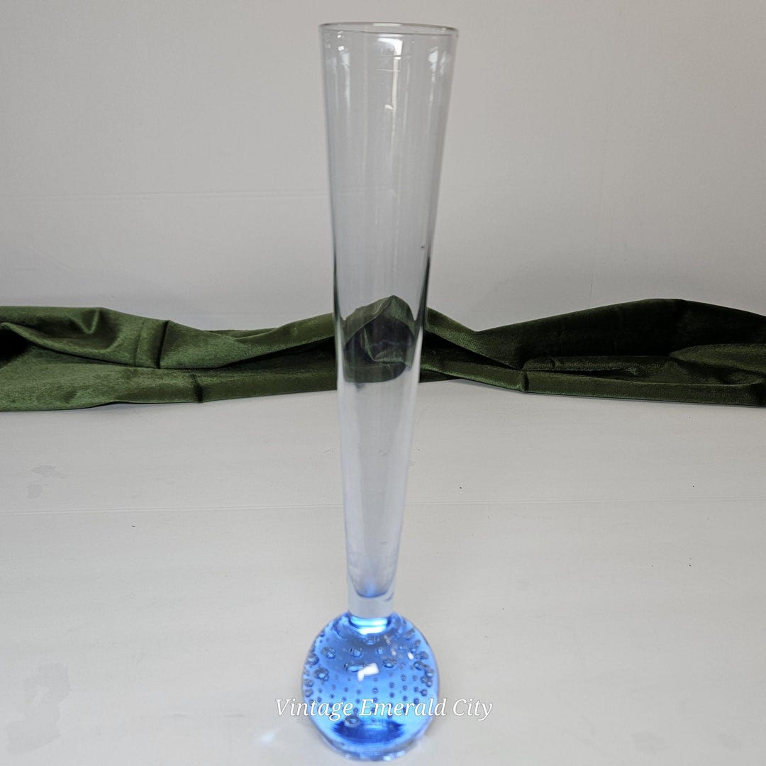 Vtg Clear Blue Fluted Bud Vase Controlled Bubbles Paperweight ...