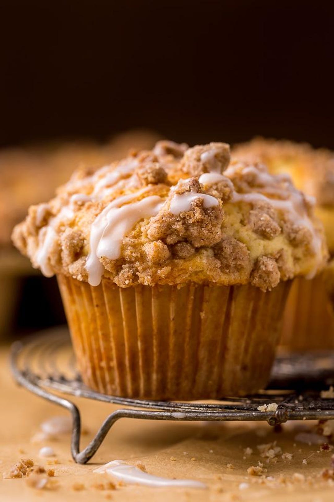 Bakery-style Coffee Cake Muffins | Moist Cinnamon Muffins With Crumb ...