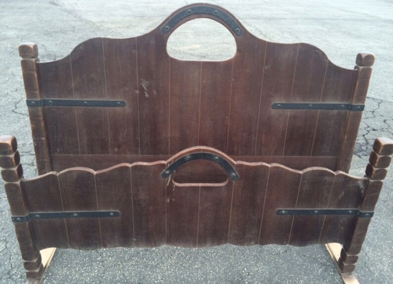 Monterey Style Keyhole Bed - Etsy
