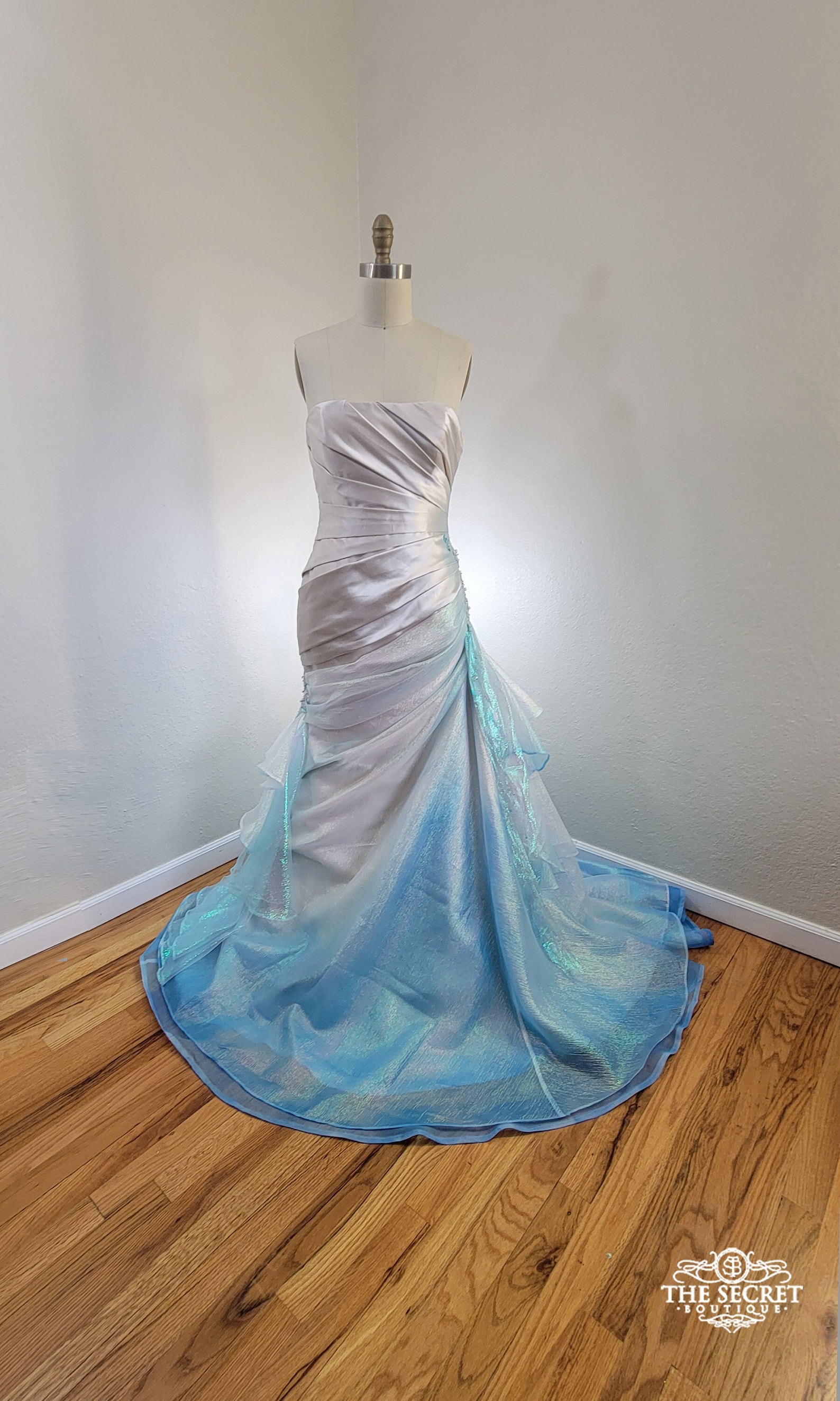 Mermaidcore Beach Wedding Dress Size 12 Sample Ready to Ship ...