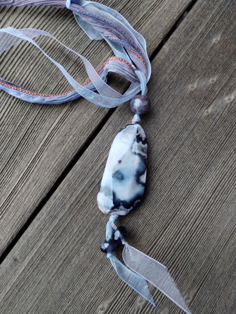 Blue Violet Organdy Ribbon Agate Stone Statement Necklace With Stone ...