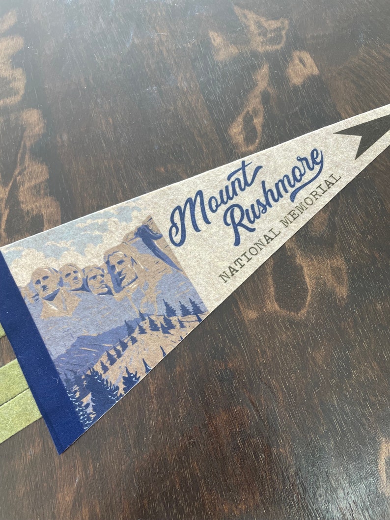 Mount Rushmore Pennant - Etsy