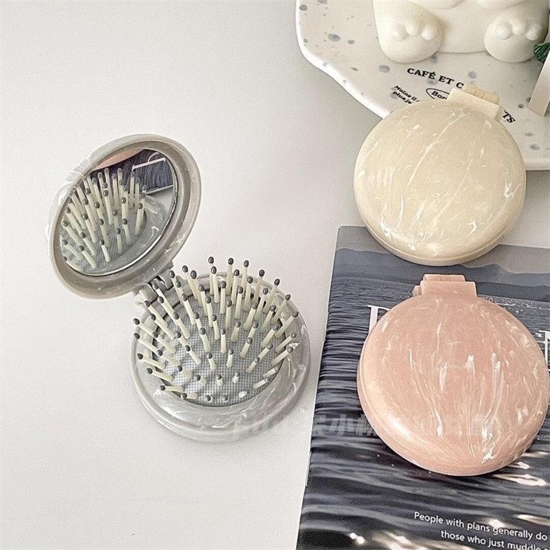 Sophisticated and Stylish Portable Folding Air-cushion Comb With Mirror ...