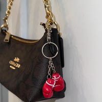 Boxing Glove Keychain in Pewter, Muai Thai, Sports Athlete Accessorie ...