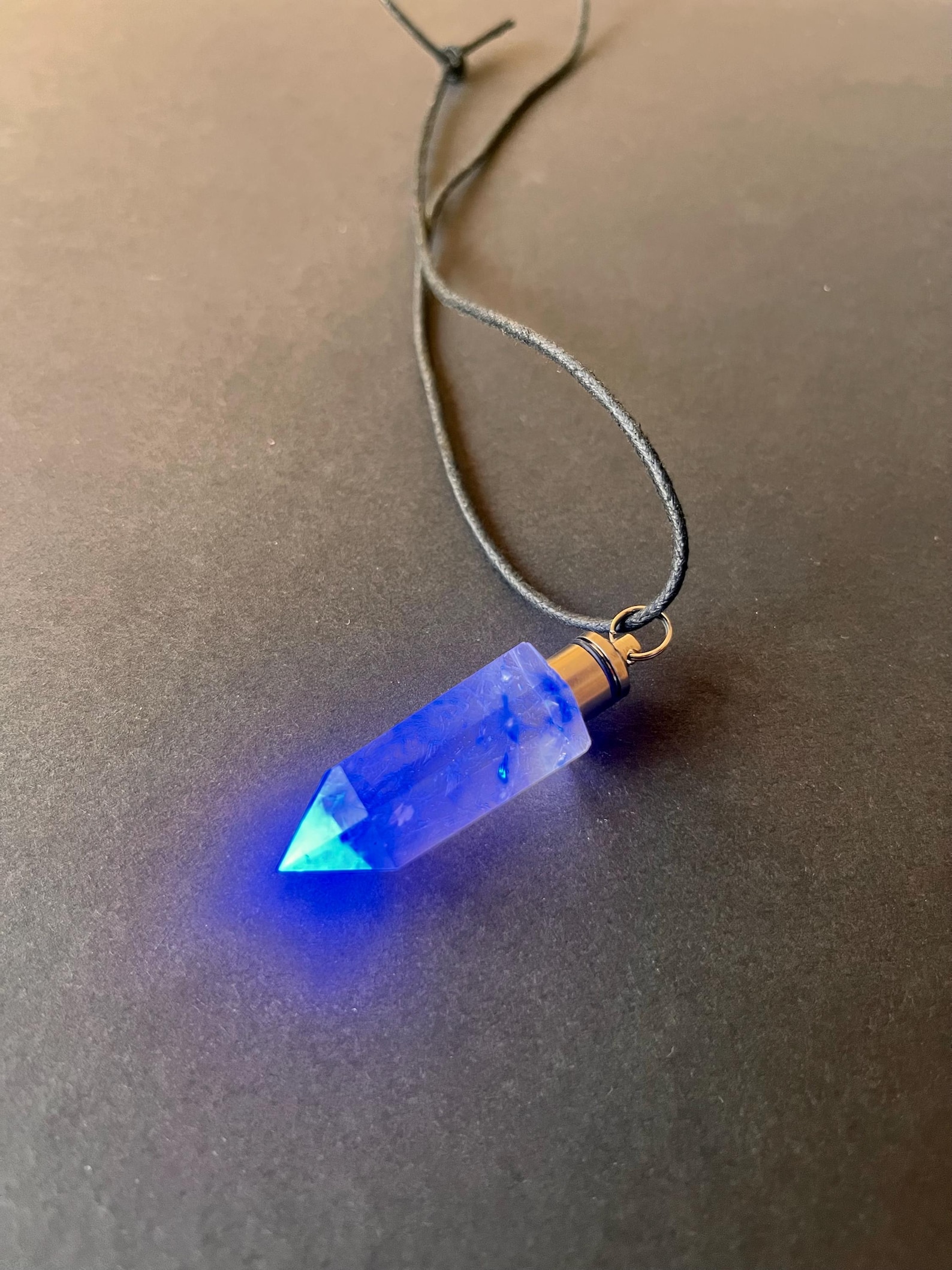Disney's Atlantis: the Lost Empire Kida Crystal Handcrafted Glowing ...