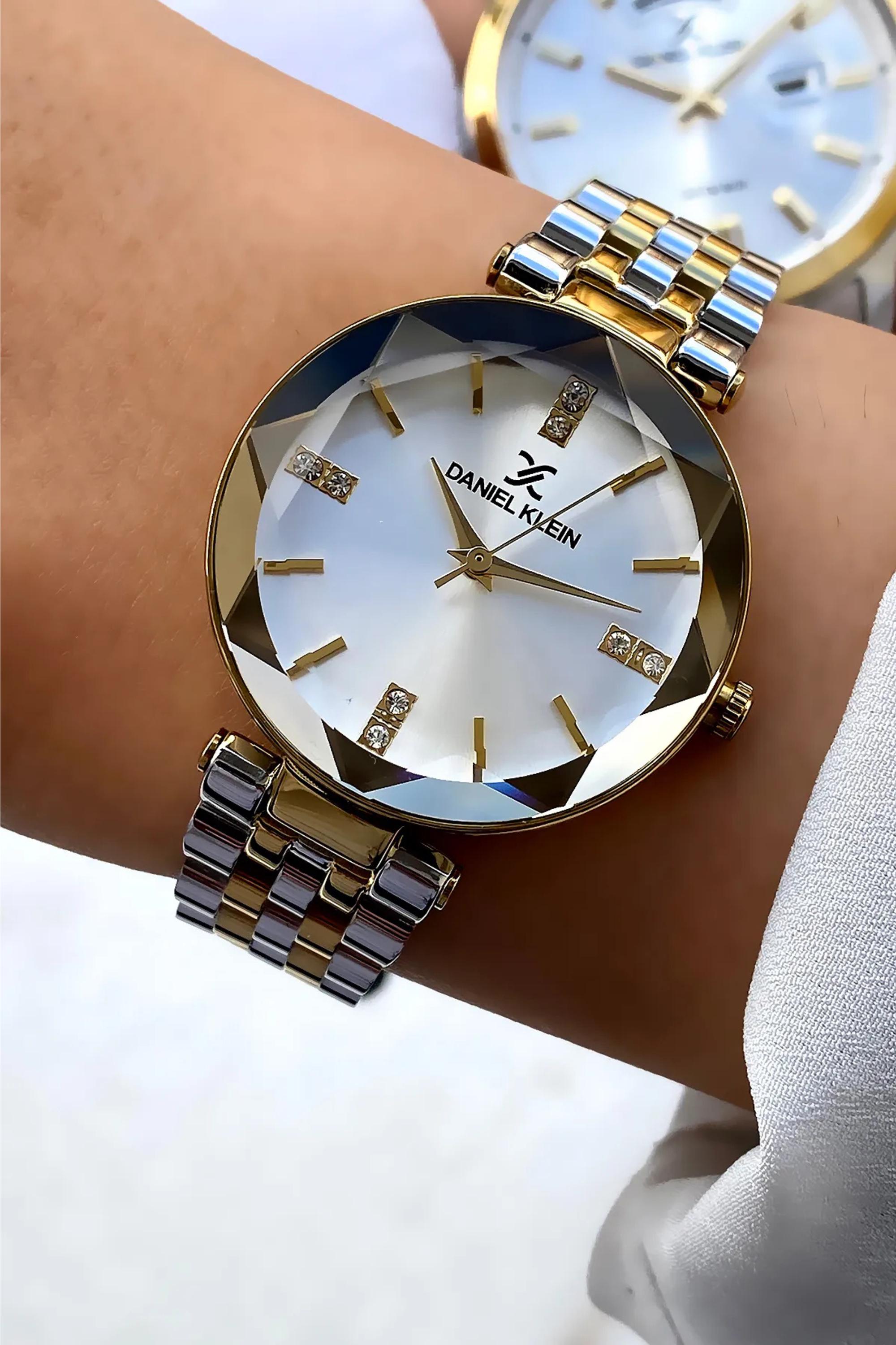 Luxurious Gold & Silver Couple Watch Set - Elegant His and Hers Watches ...