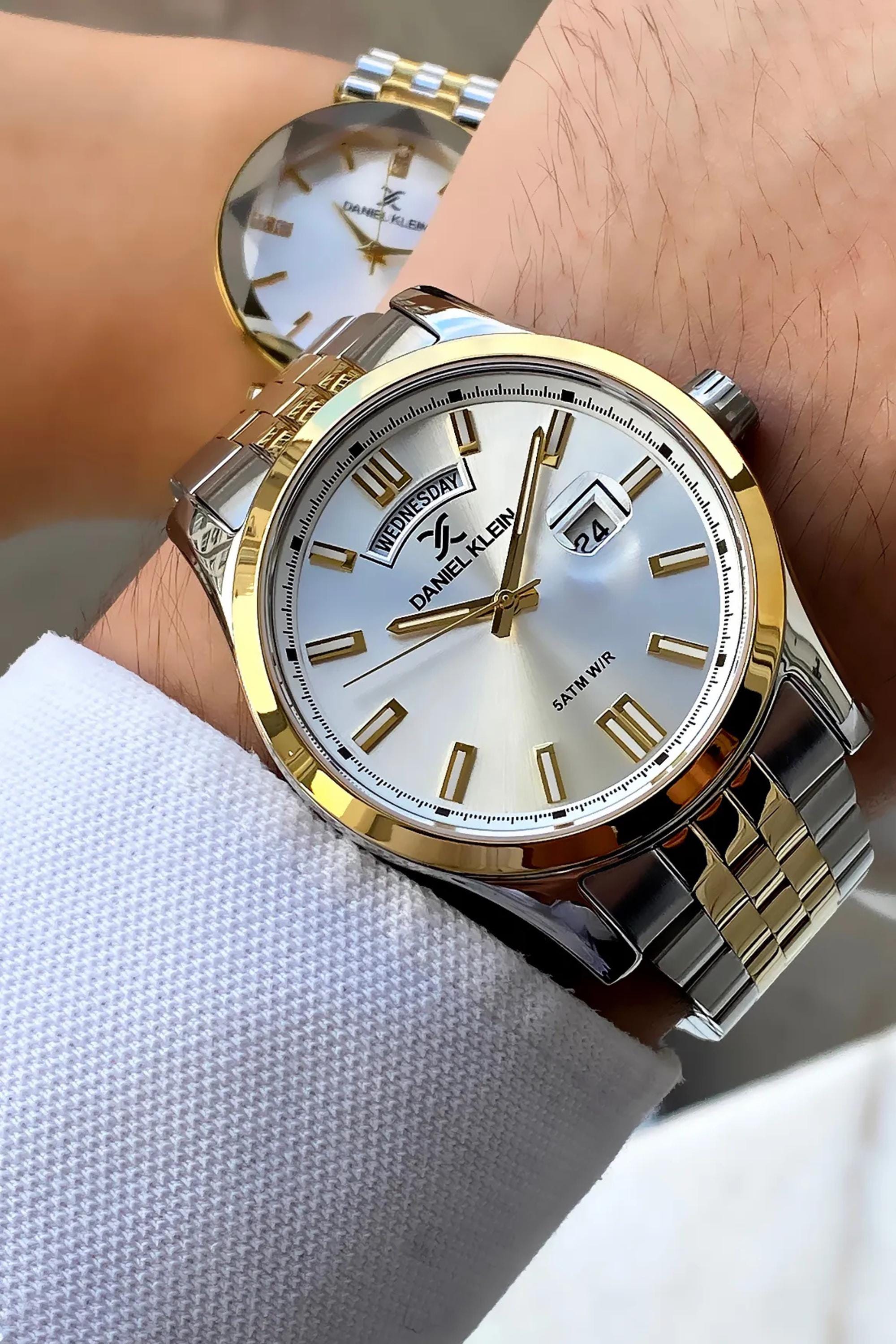 Luxurious Gold & Silver Couple Watch Set - Elegant His and Hers Watches ...