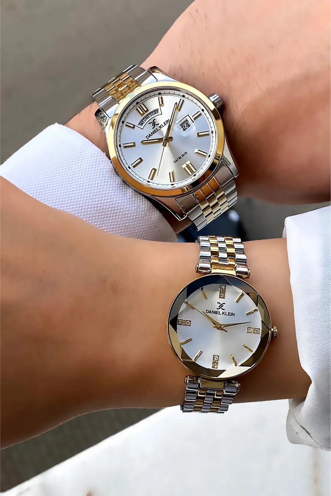Luxurious Gold & Silver Couple Watch Set - Elegant His and Hers Watches ...