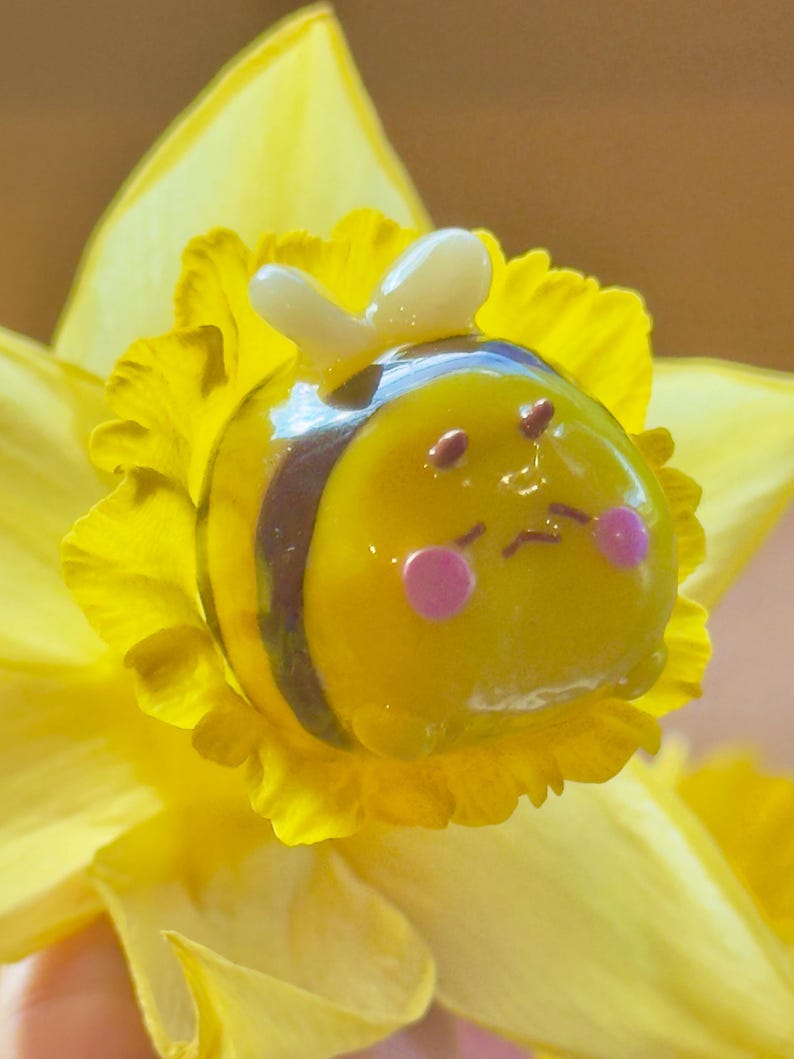 Handmade Cute Sleepy Bee Desk Friend & Keychain | Polymer Clay Mini Bee ...