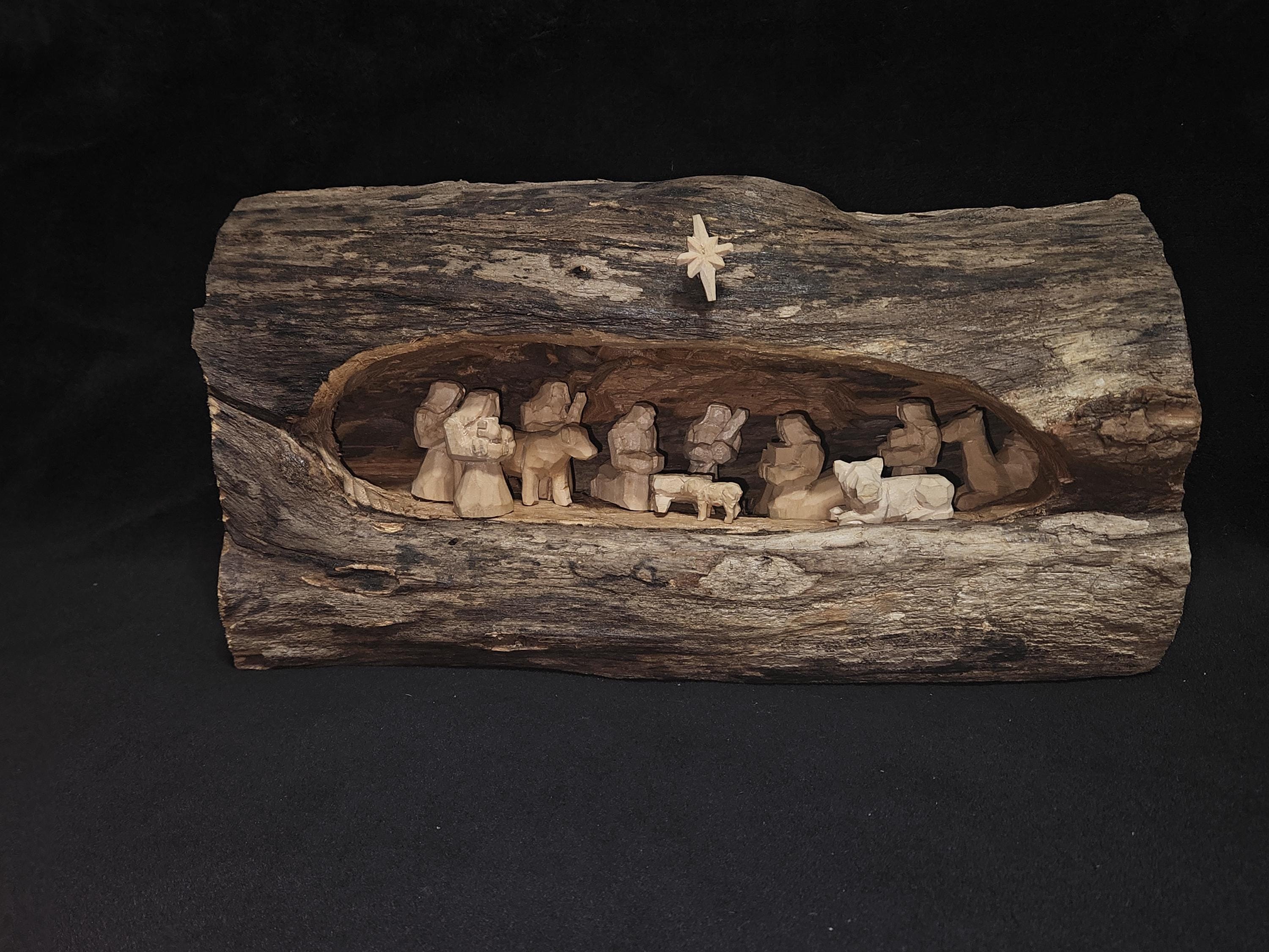 Medium Hollow Log Nativity Scene – 14" Natural Hollow Log Carving ...