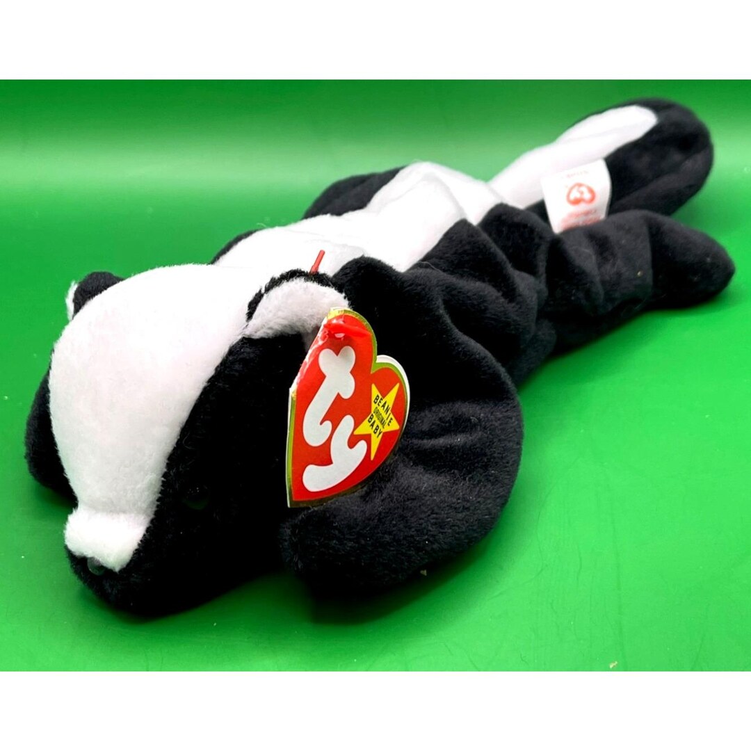 Ty Beanie Baby Stinky Skunk Plush Toy 1995 Collector Stuffed Animal ...