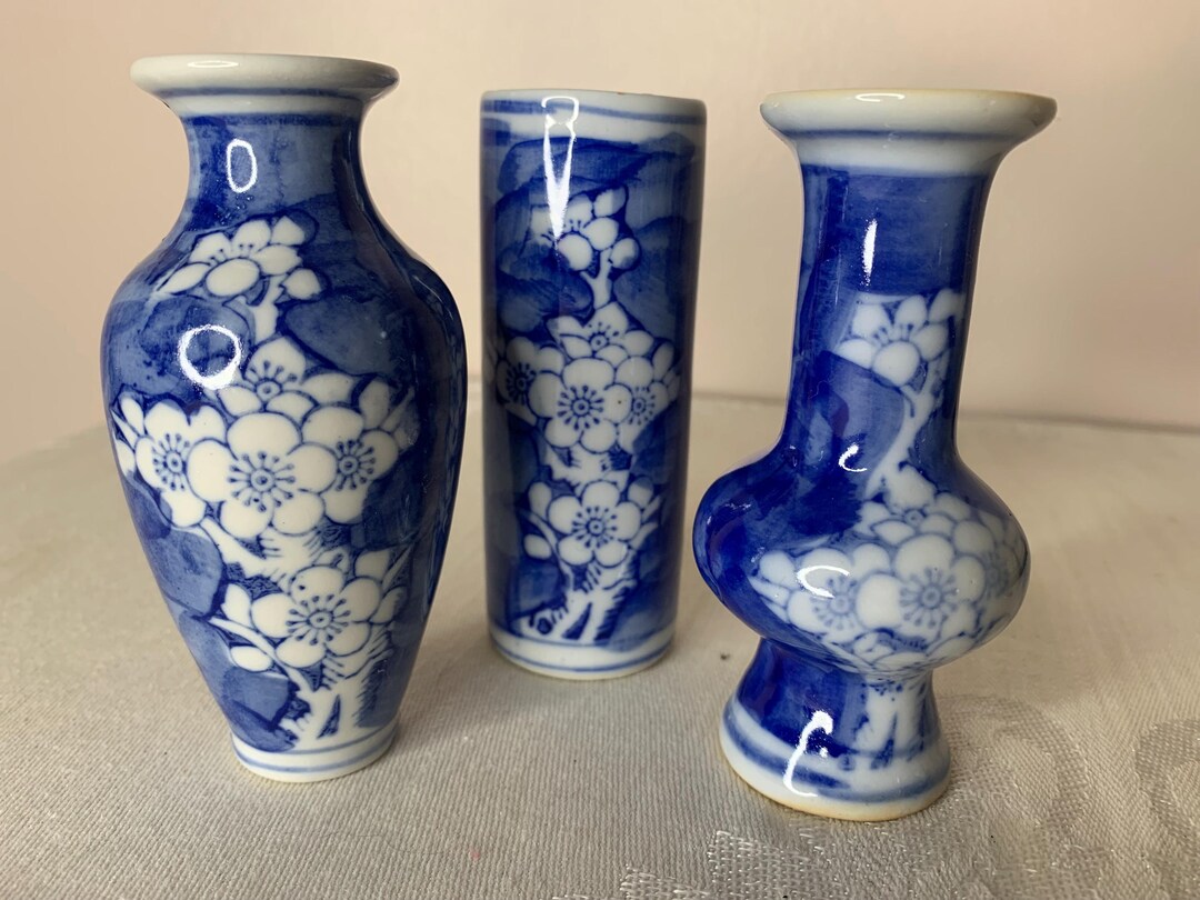 Chinoiserie Bud Vases Set of Three - Etsy