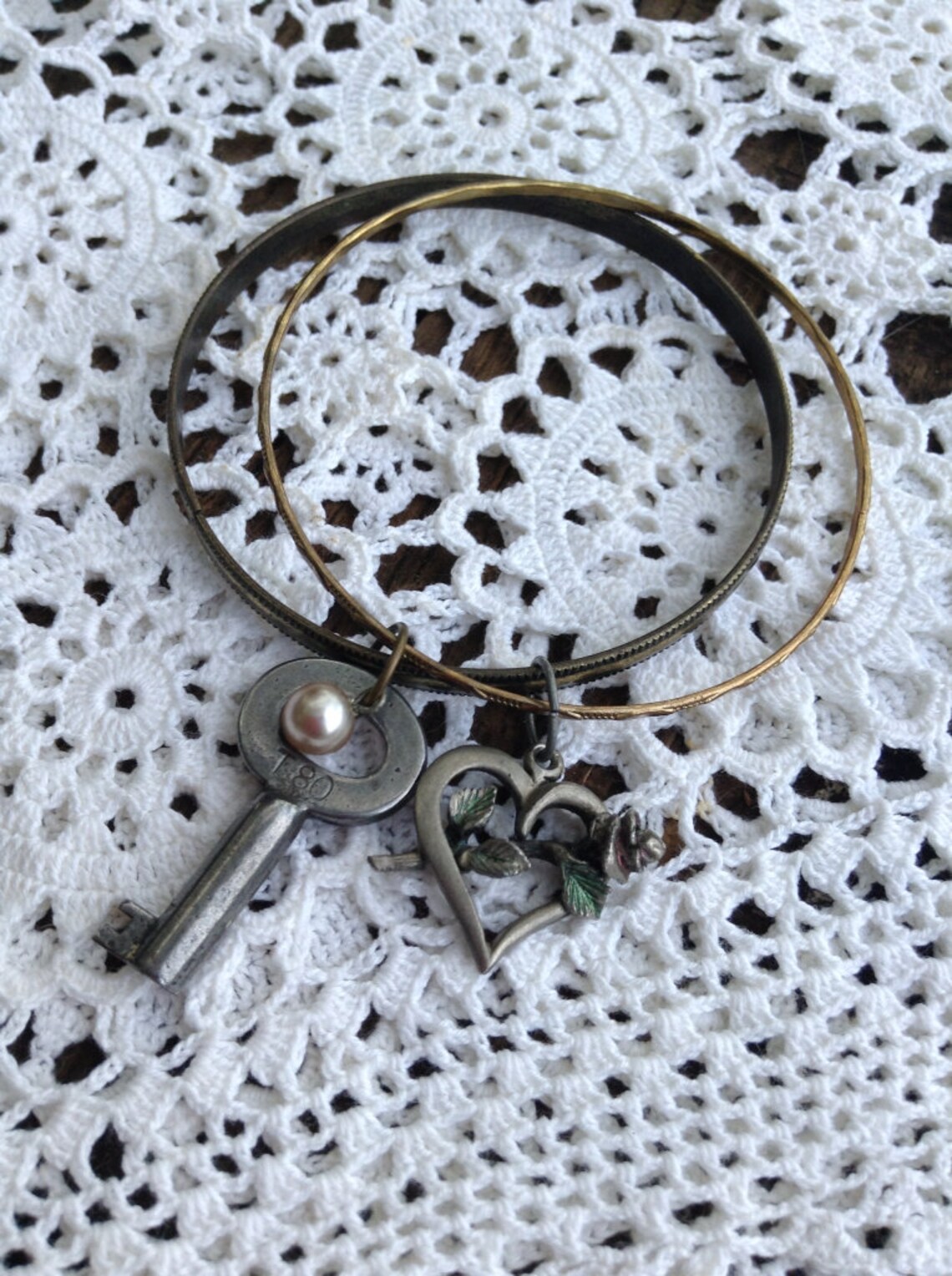 Upcycled Vintage Skeleton Key and Heart Assemblage Bangle Bracelet,ooak ...
