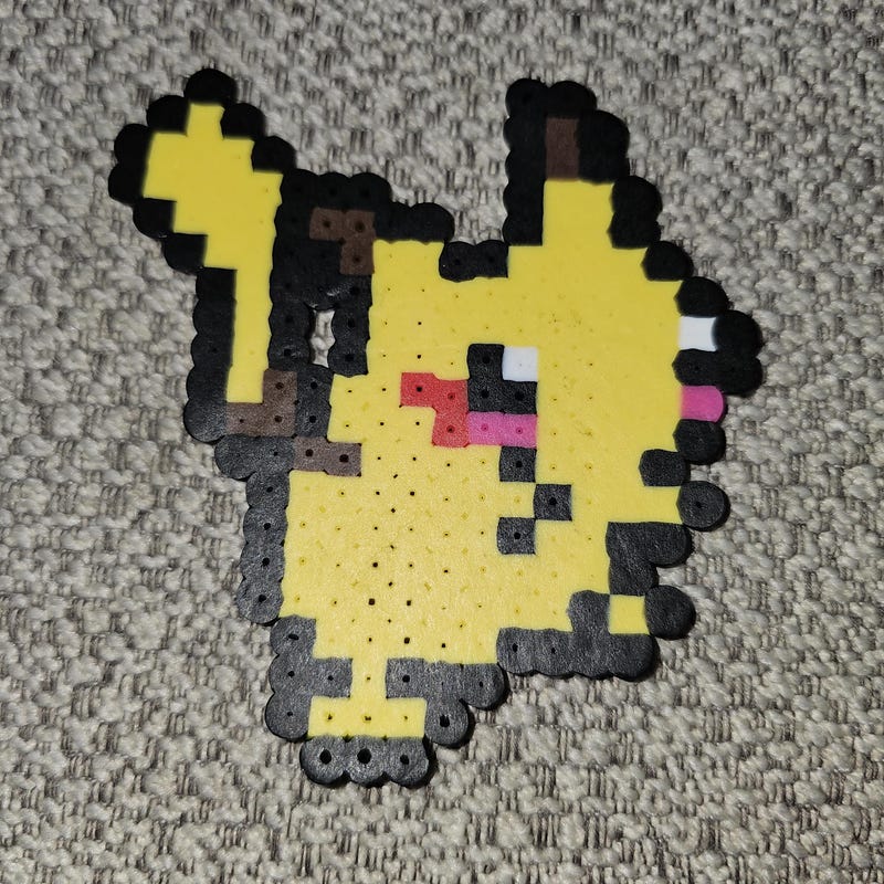 Pikachu Perler - Etsy
