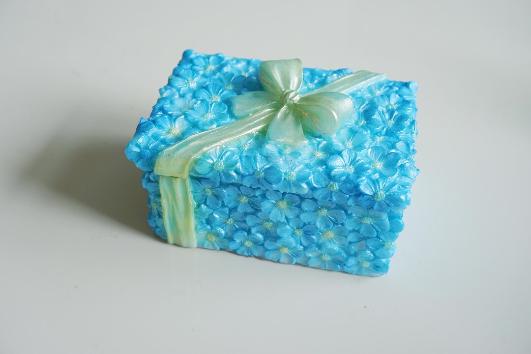 Blue Floral Resin Gift Box With Ribbon – Handcrafted Keepsake Jewelry ...