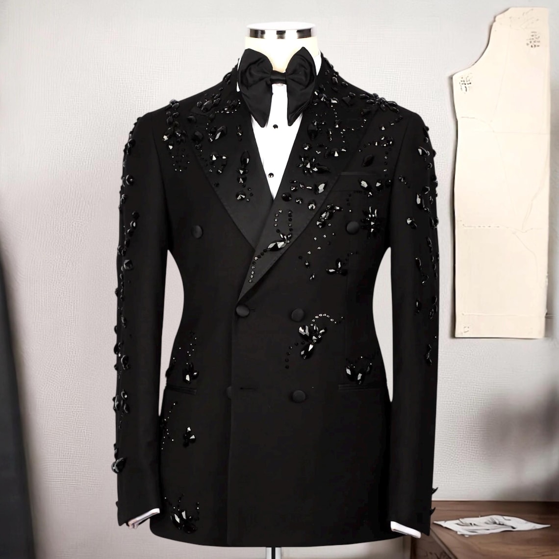 Exclusive Black Men’s Tuxedo, Wedding Groom Tuxedo Suit, Jewelry ...