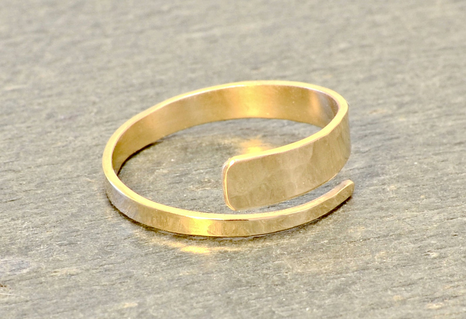 Modern Gold Bypass Ring With Hammered Texture 14k Solid | Etsy