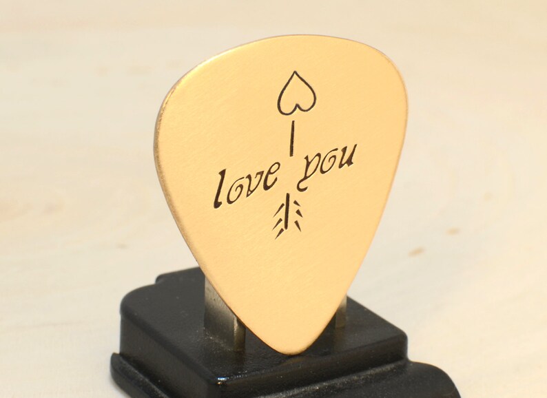 Bronze Love Guitar Pick With Arrow and Heart for Valentine's Day, 8th ...