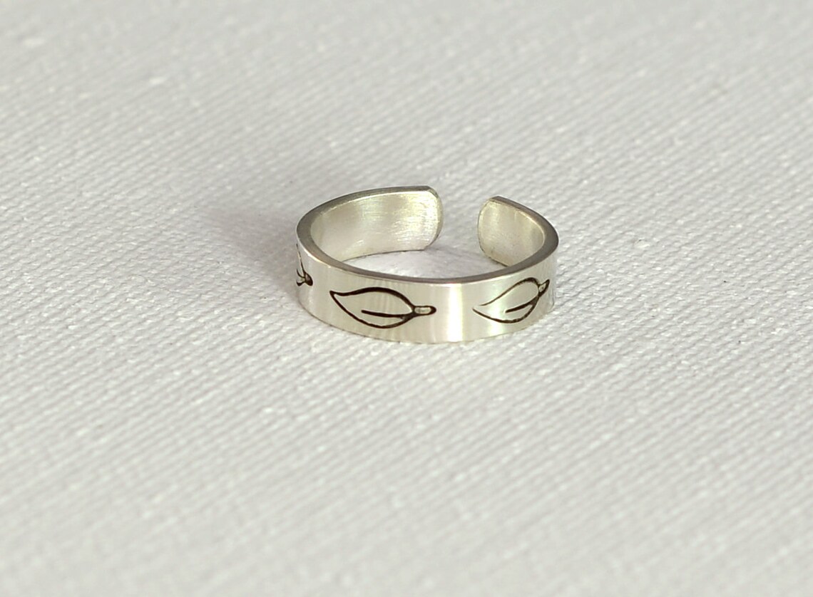 Silver Leaf Toe Ring - Small Toe Ring - Adjustable Sterling Toe Ring ...