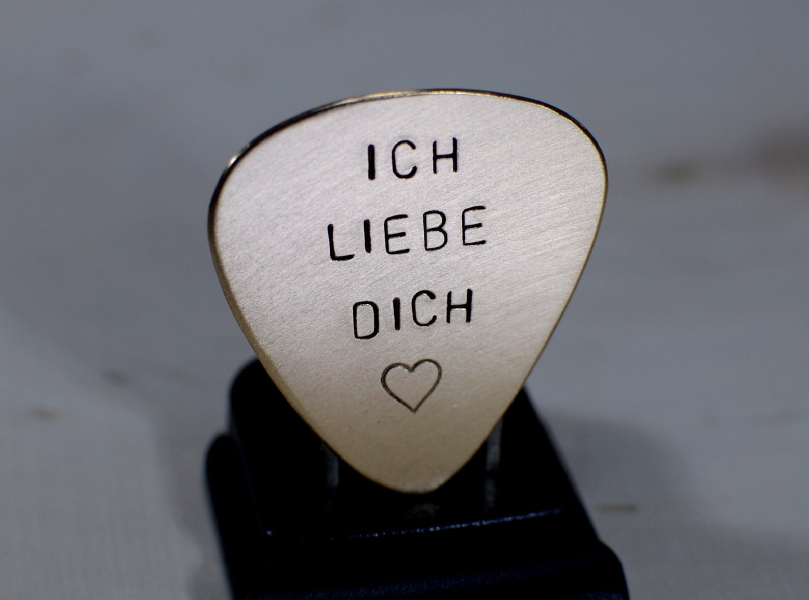 14k Gold Guitar Pick With Ich Liebe Dich I Love You in - Etsy