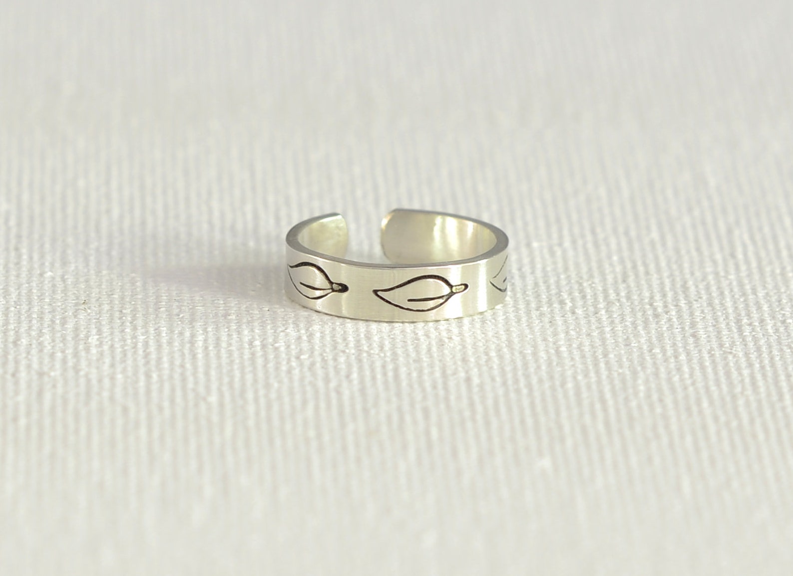 Silver Leaf Toe Ring - Small Toe Ring - Adjustable Sterling Toe Ring ...