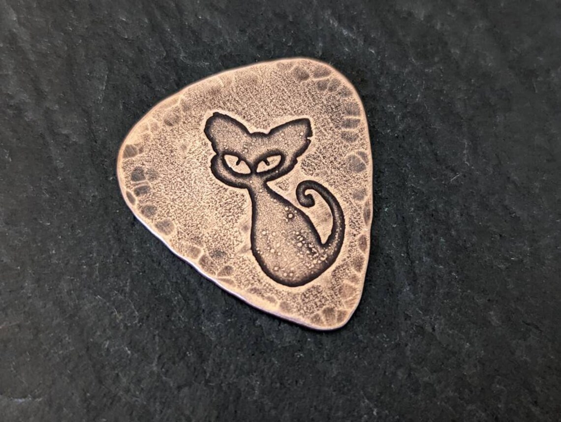 Copper Guitar Pick - Playable With Cute Scarry Cat - Nicispicks ...