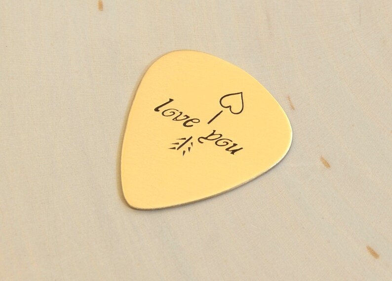 Bronze Love Guitar Pick With Arrow and Heart for Valentine's Day, 8th ...